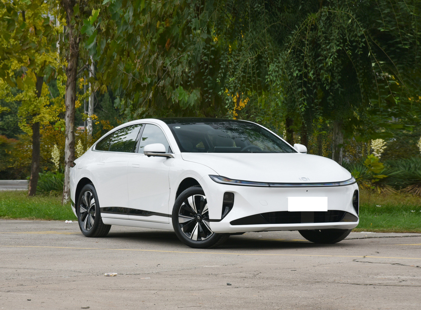 장안 A07 세단 EV 및 리브 두 가지 조합 배터리 수명 515km (EV) 및 1200km (1.5T 엔진 리브)
